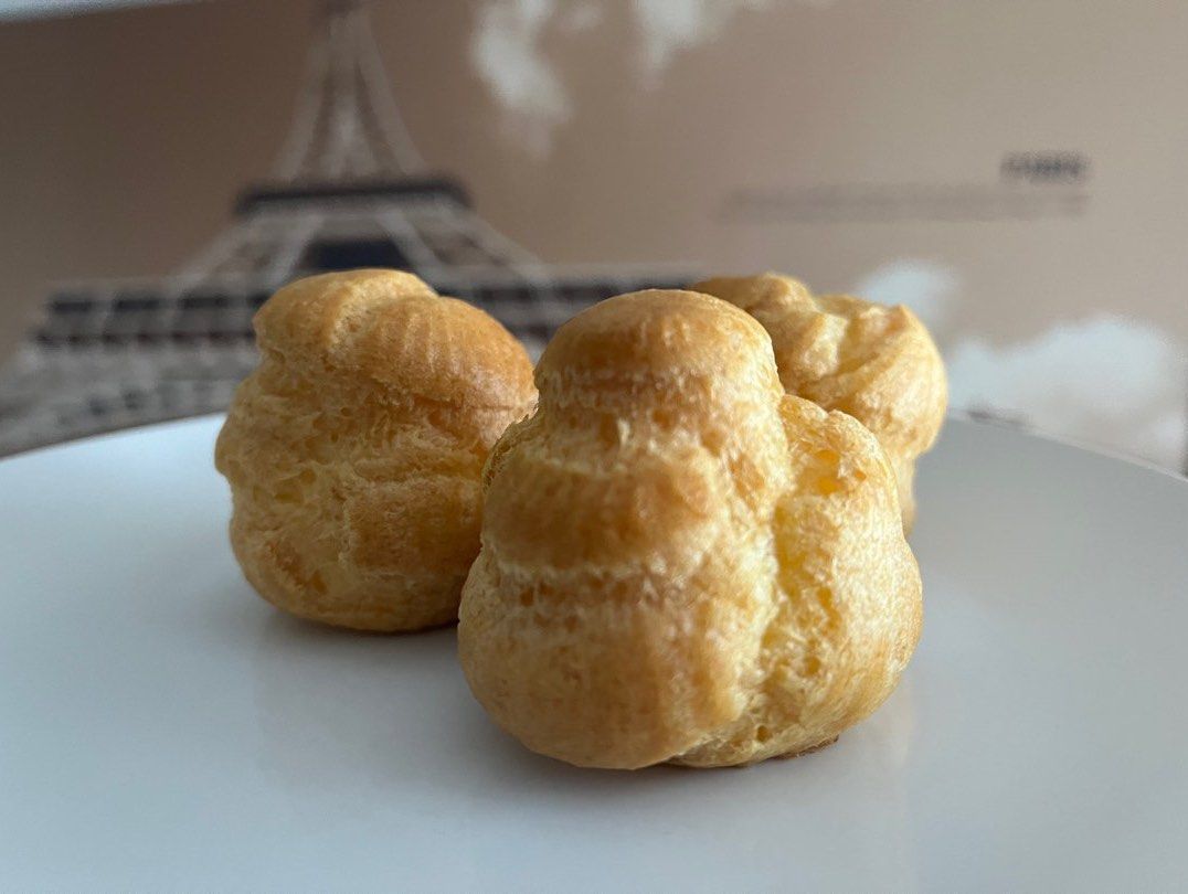 (Halal) Cream Puff (50pcs), Food & Drinks, Homemade Bakes on Carousell