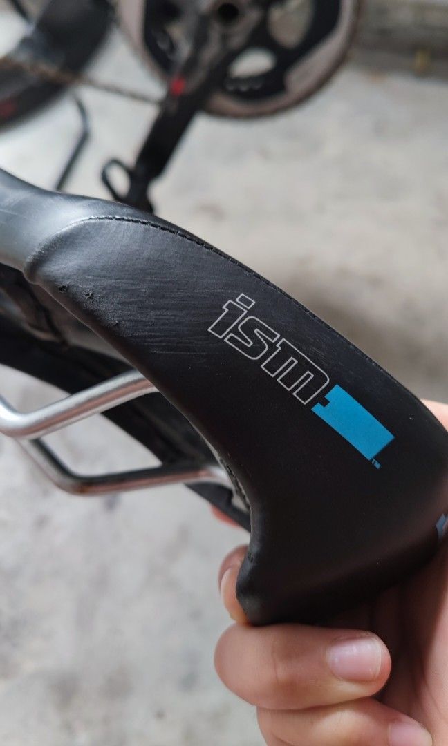 ISM PR 2.0 saddle, Sports Equipment, Bicycles & Parts, Parts & Accessories on Carousell