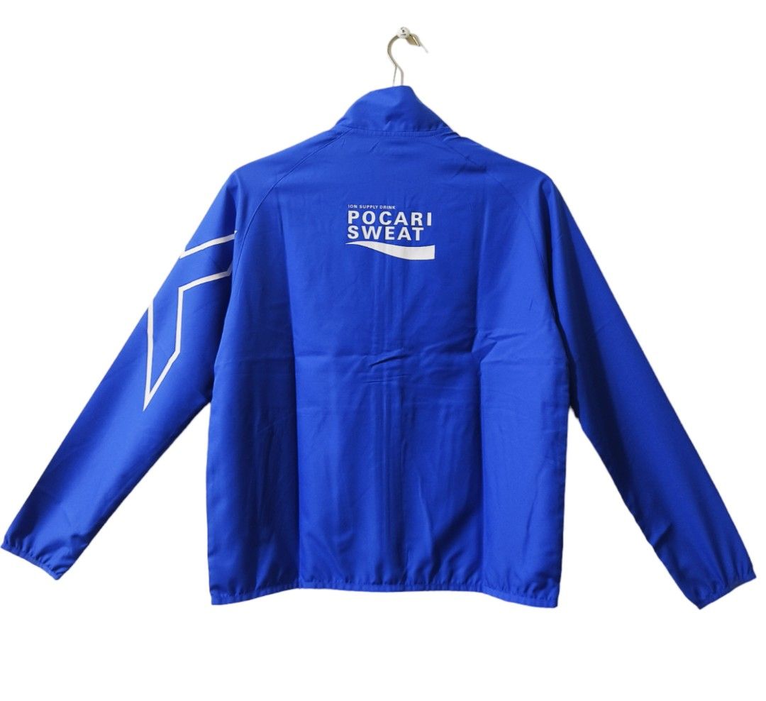 Jacket Pocari Sweat Run 2023, Olah Raga, Perlengkapan Olahraga Lainnya ...