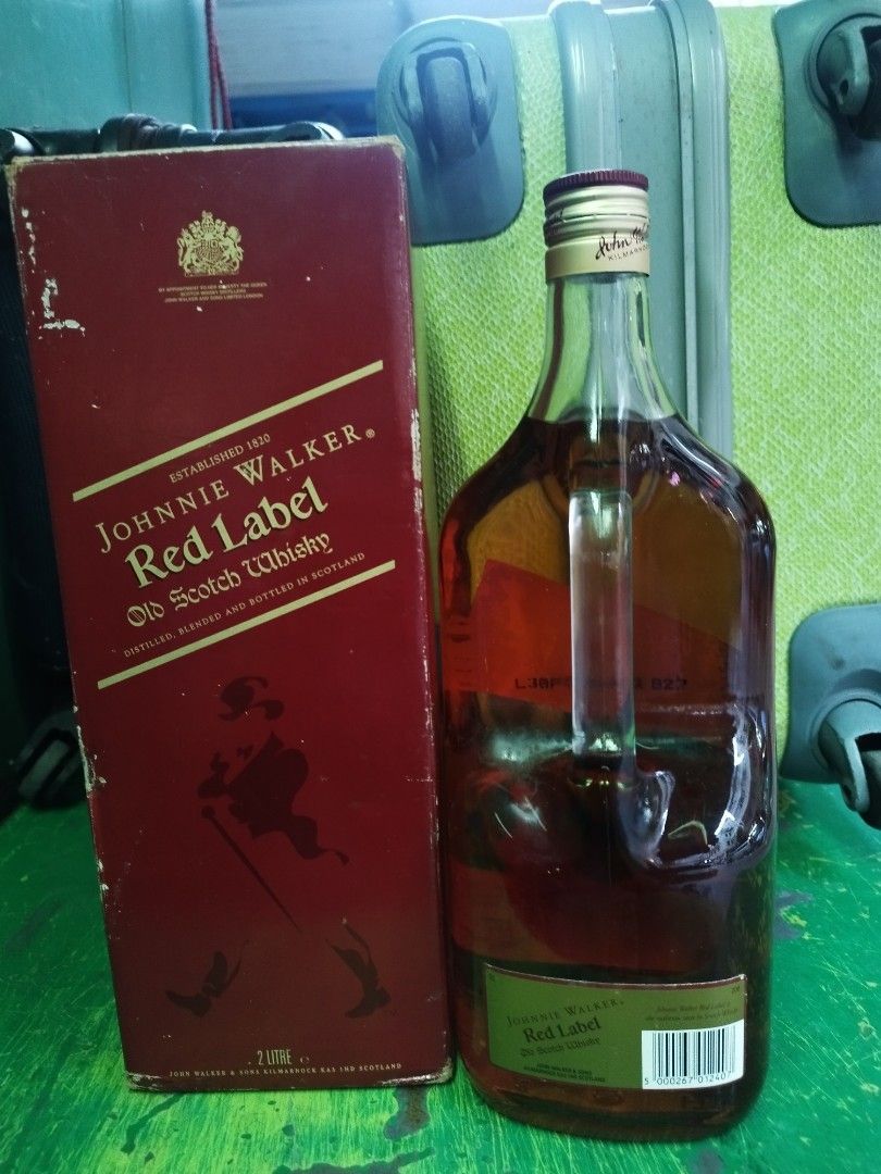 舊裝Johnnie Walker red label 2Litre(2公升), 嘢食 & 嘢飲, 酒精飲料 - Carousell