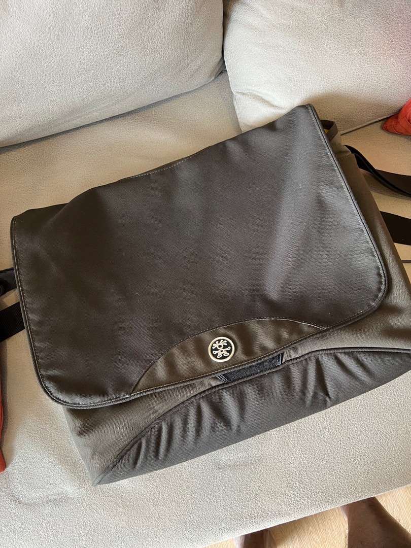 Lightly Used Crumpler Laptop Bag, Computers & Tech, Parts & Accessories ...