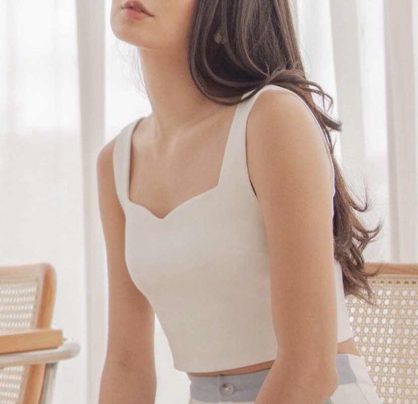 Lovet Arianna White Sweetheart Basic Crop Top // Trades Welcomed, Women's Fashion, Tops ...