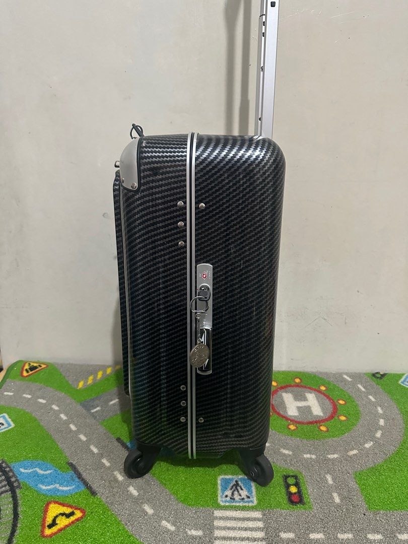 Luggage ( Legend Walker) with keys TSA approved and combination code ...