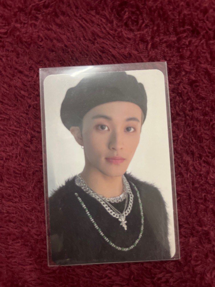 Mark Lee Universe Pc, Hobbies & Toys, Collectibles & Memorabilia, K ...
