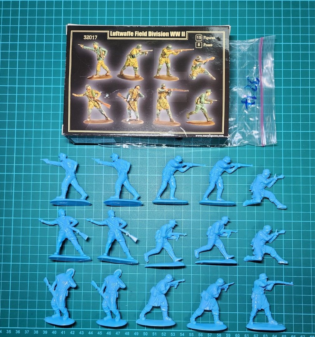 MARS WW2 German Luftwaffe Field Division 32017 Plastic Toy Soldiers 1: ...
