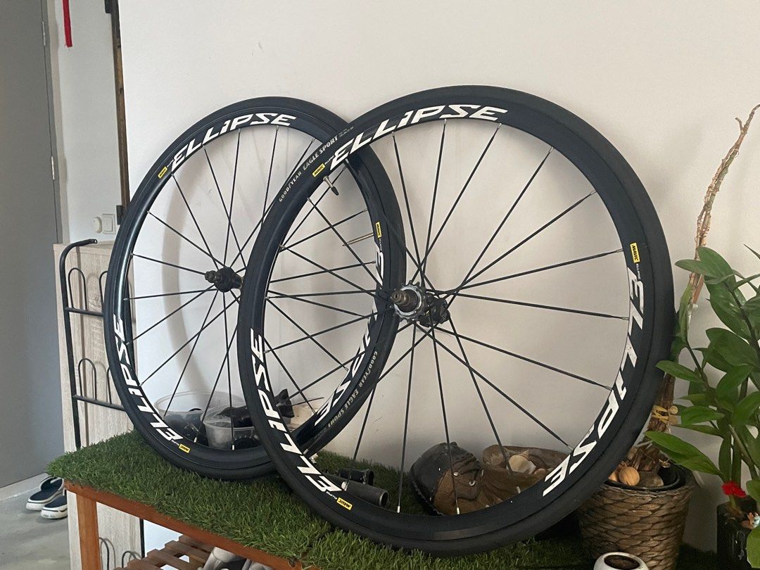 Mavic Ellipse track wheelset fixie, Sports Equipment, Bicycles & Parts ...