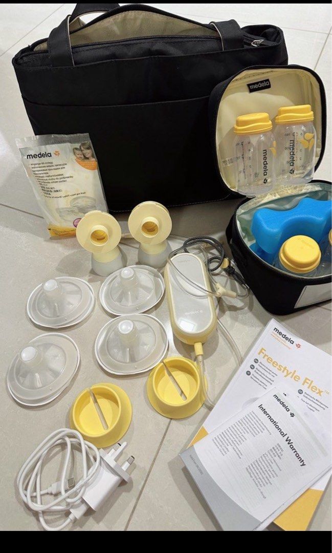 Medela Freestyle Flex double electric pump, Babies & Kids, Nursing ...