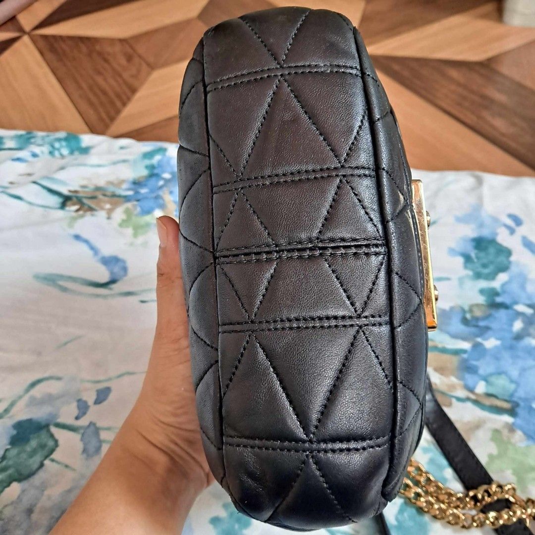 Michael Kors Quilted Bag, Luxury, Bags & Wallets on Carousell Michael Kors Quilted Bag, Luxury, Bags & Wallets on Carousell