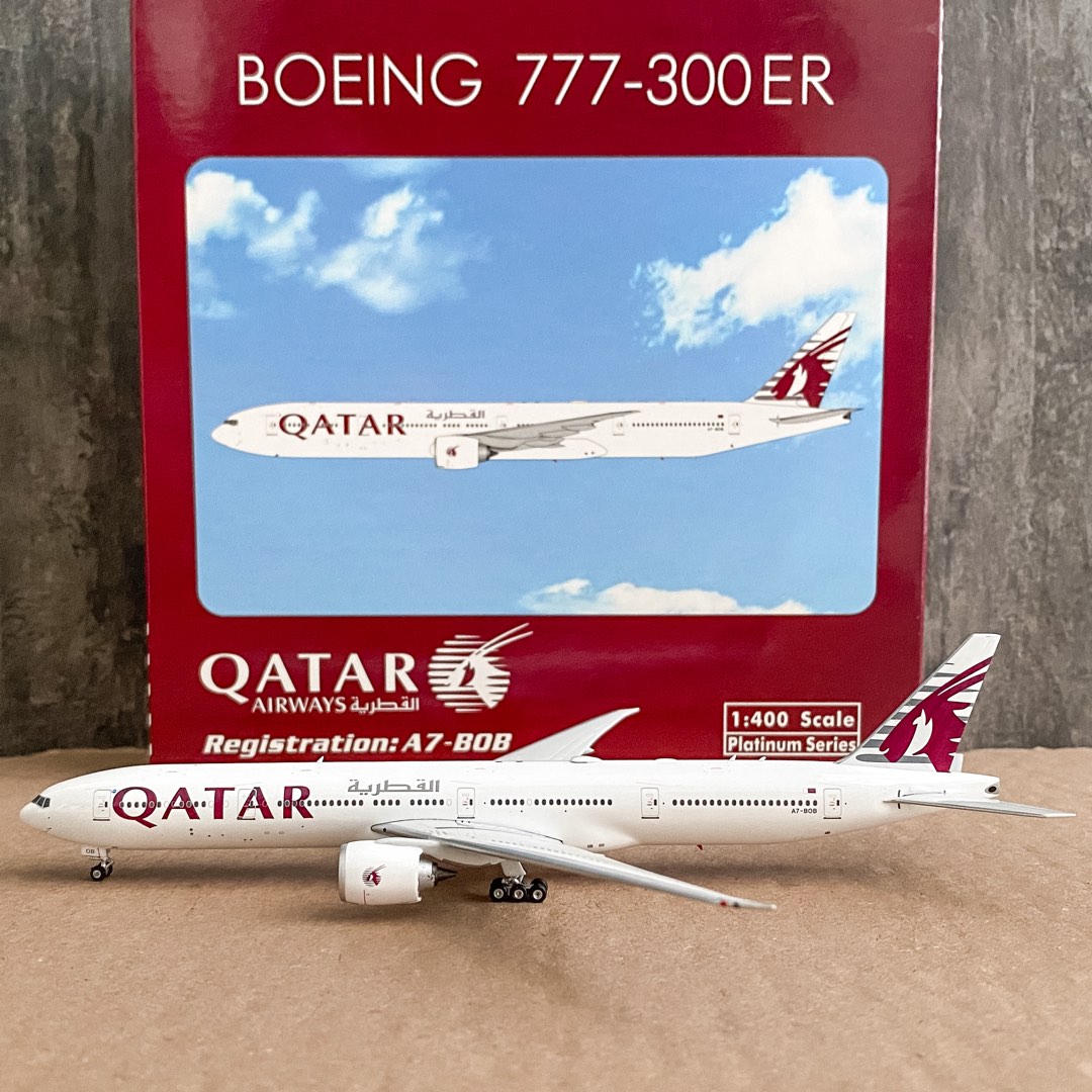 (Phoenix Model) Qatar Airways Boeing 777-300ER A7-BOB 1/400 Airplane ...