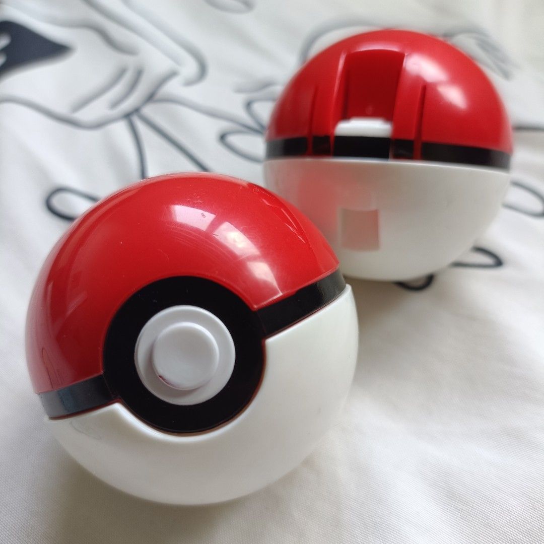 Pokémon rings gachapon capsule Bandai gasha ringcolle Japan pokemon ...