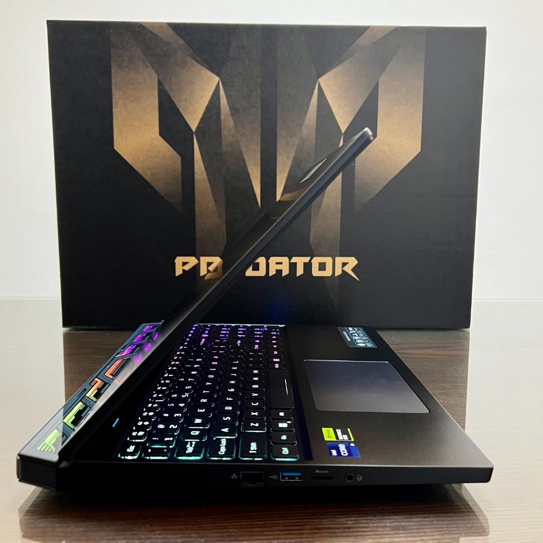 Predator Helios 16 PH16-71-95L8 Gaming Laptop with Freebies, Computers ...