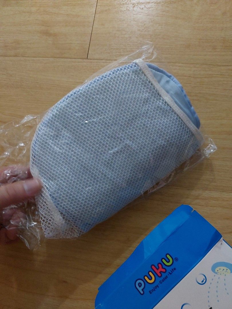 Puku reticulate bathing net, Babies & Kids, Bathing & Changing, Baby ...