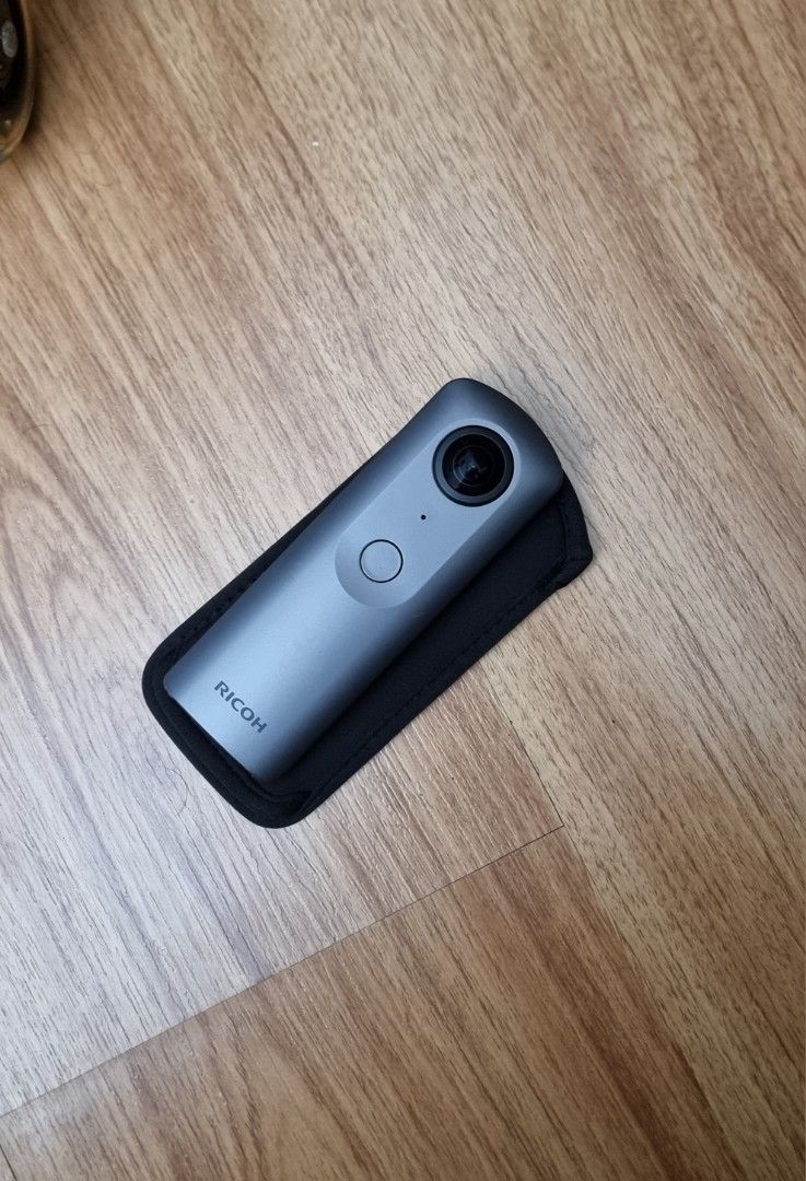 Ricoh theta V 360 camera, Photography, Cameras on Carousell