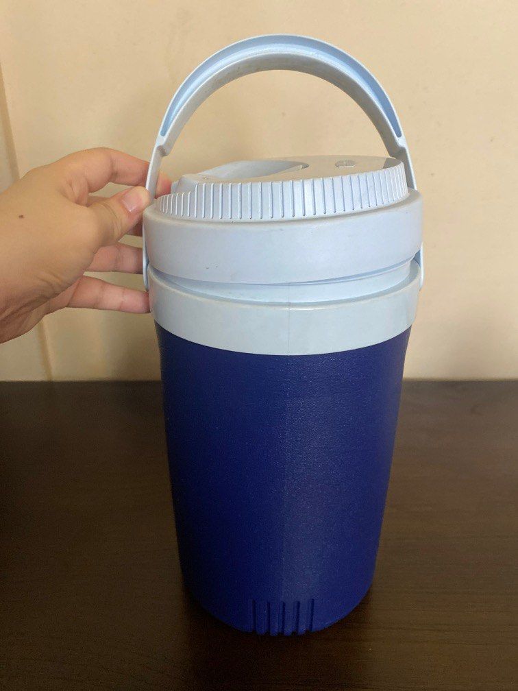 Rubbermaid Cooler Flask, Furniture & Home Living, Kitchenware ...