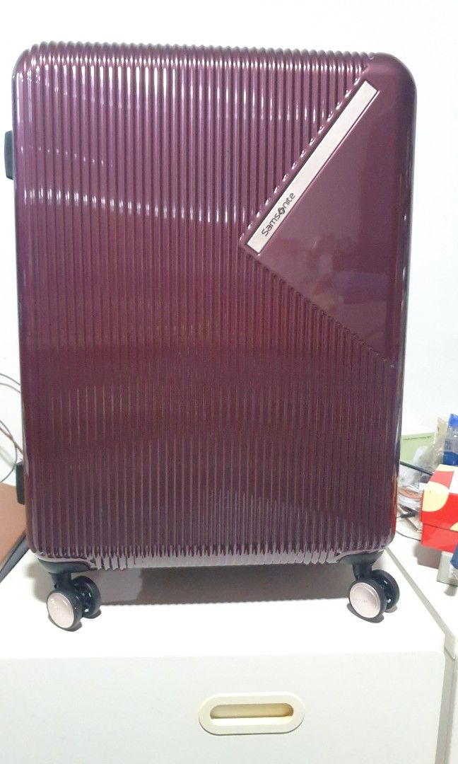 Samsonite Zeltus 69cm Spinner Expandable Luggage with Built-in Scale ...