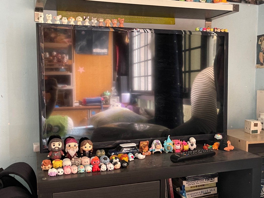 SAMSUNG UA32J4303AK 29" INCH HD FLAT SMART TV, TV & Home Appliances, TV ...