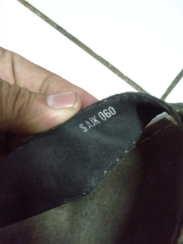 Sandal Pria lois original, Fesyen Pria, Sepatu , Sandal di Carousell