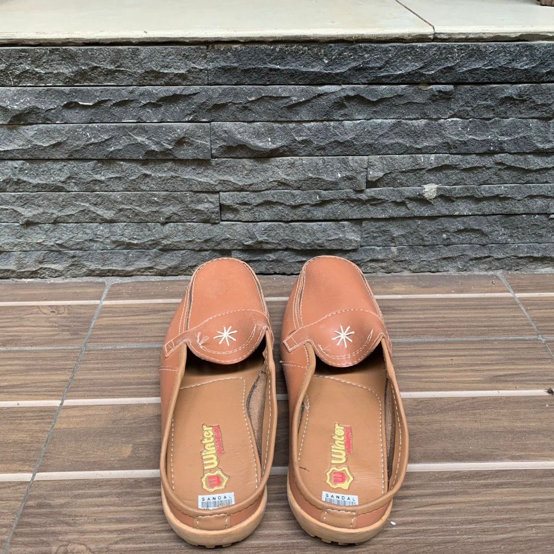 Sepatu Sandal cewe dewasa, Fesyen Wanita, Sepatu di Carousell