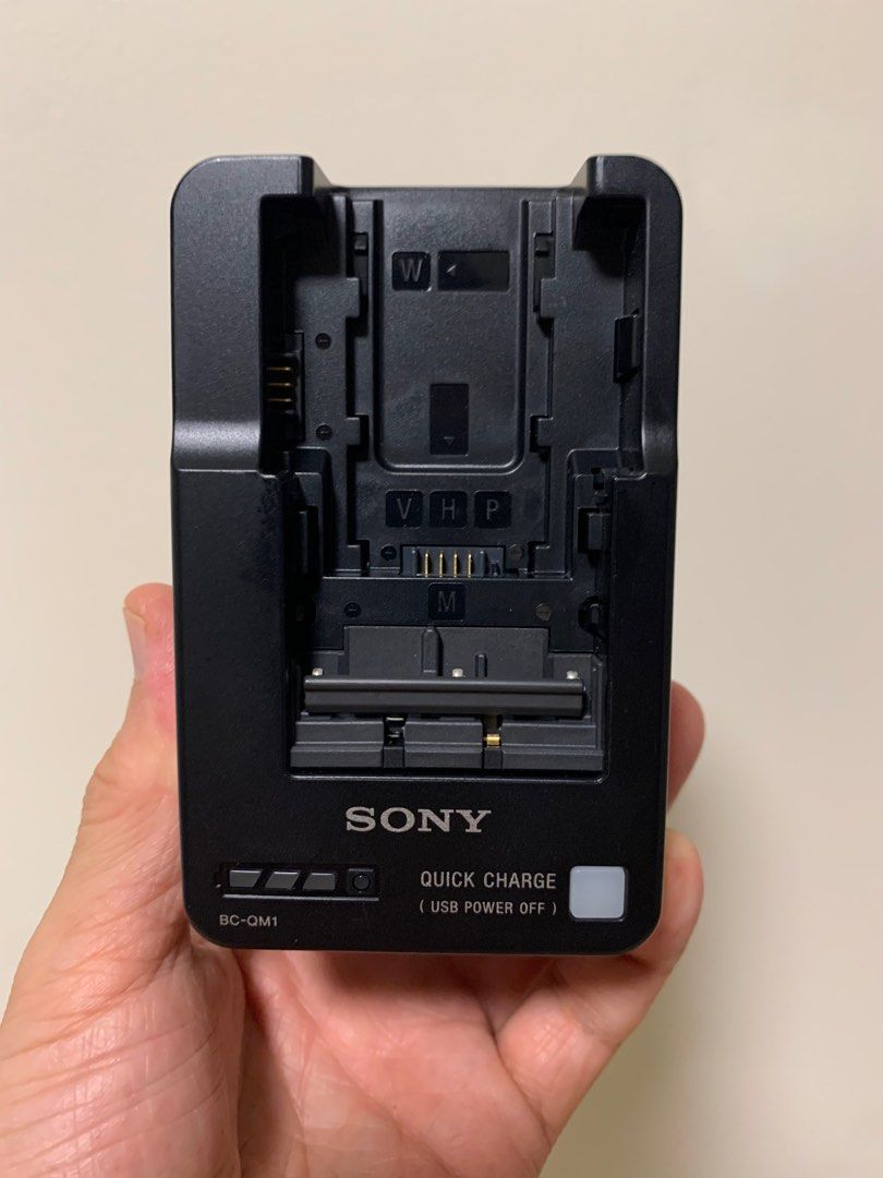 Sony QC-QM1 Battery Charger, Photography, Photography Accessories ...