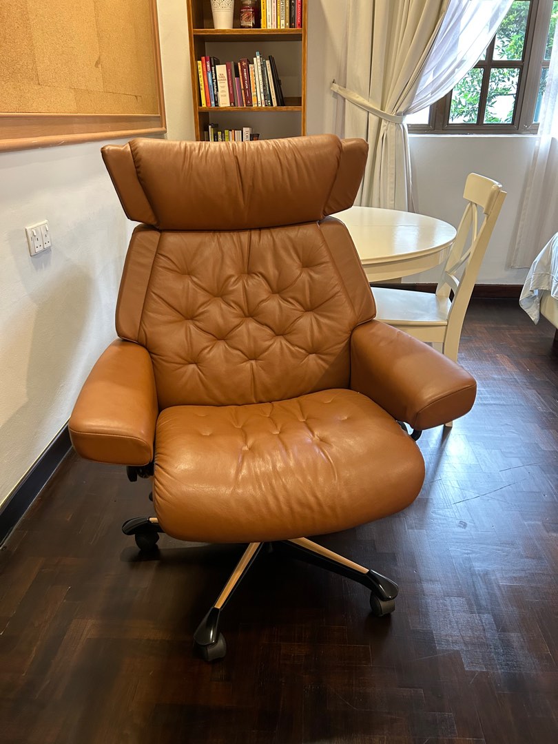 Stressless home office chair, Furniture & Home Living, Furniture, Chairs on Carousell