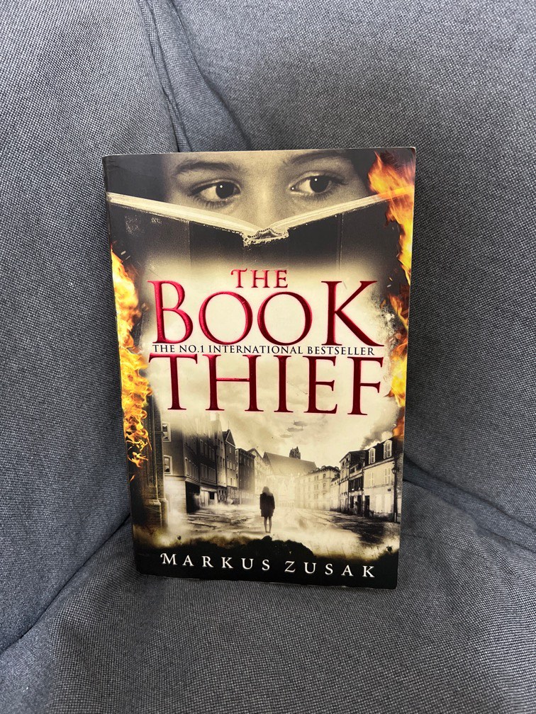The Book Thief Book by Markus Zusak, Hobbies & Toys, Books & Magazines ...