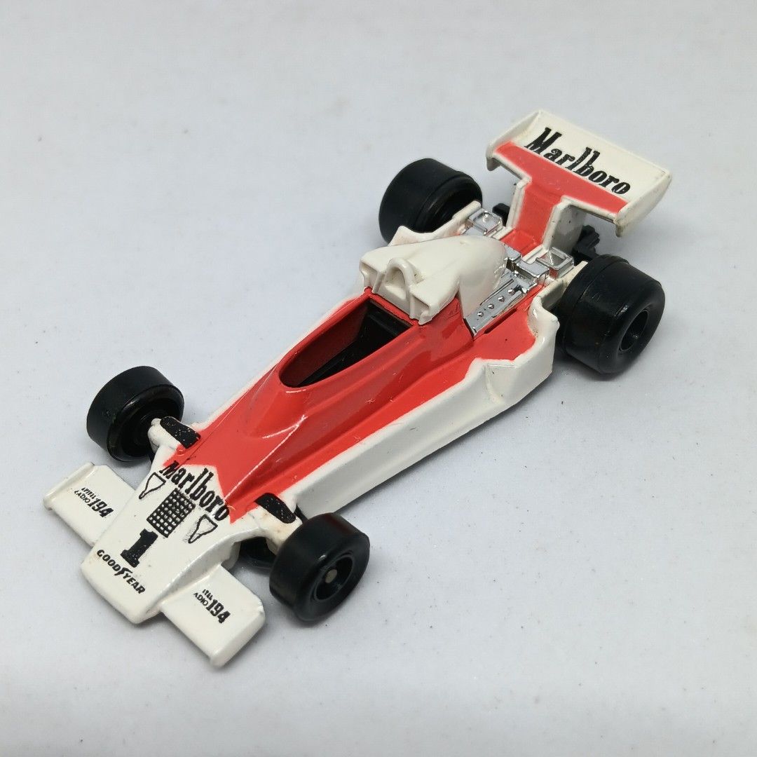 Tomica F39 McLAREN M26 Ford Marlboro 藍盒 青盒 日本製 日製 日本制 日制, 興趣及遊戲, 玩具 & 遊戲類 - Carousell