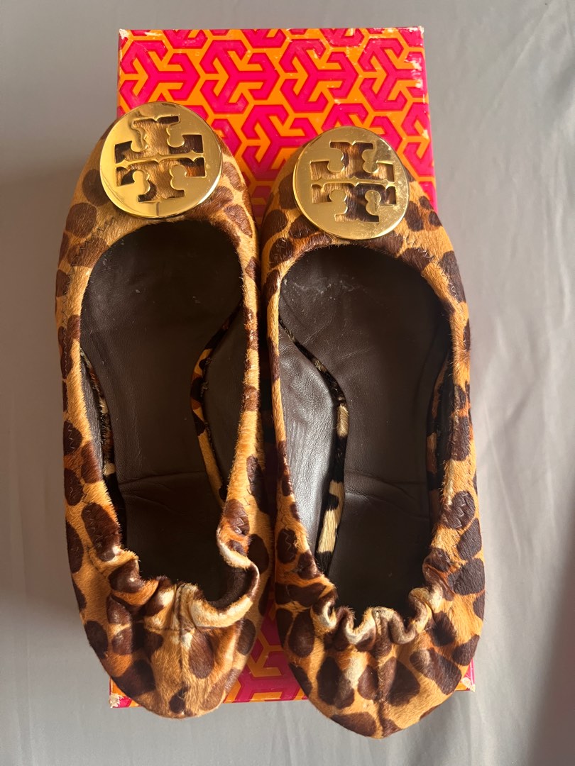 Tory Burch shoes, Women's Fashion, Footwear, Flats & Sandals on Carousell