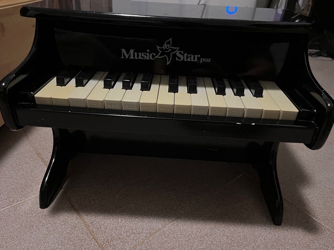 Toy Piano 25-key, Hobbies & Toys, Toys & Games on Carousell