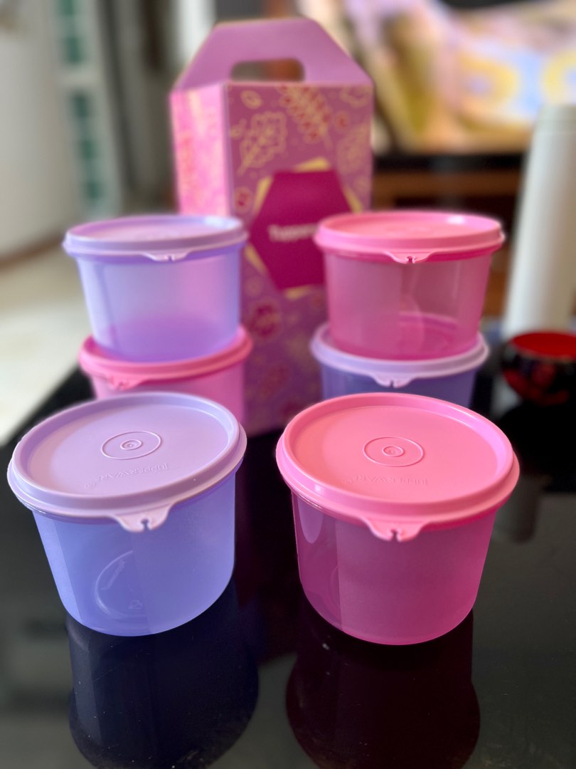 Tupperware snack n all gift set, Furniture & Home Living, Kitchenware ...