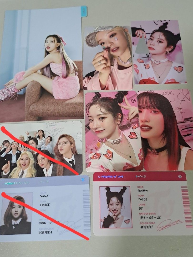 Twice Photocards (Nayeon Jeongyeon Momo Sana Jihyo Mina Dahyun Chaeyoung Tzuyu), Hobbies & Toys ...