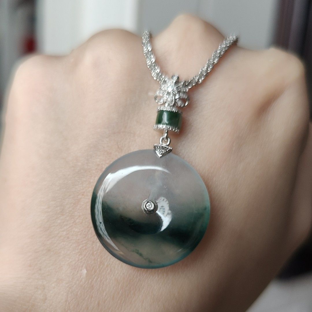 Type A Burmese Jade Jadeite Ping An Kou Donut 18k Gold & Diamonds ...