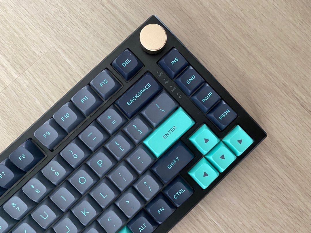 Ultra Thocky Custom Mechanical Keyboard - fully modded wireless ...