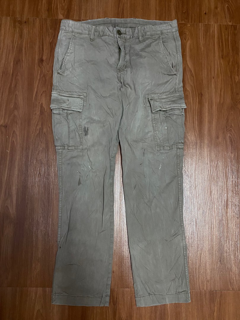 UNIQLO CARGO PANTS, Men's Fashion, Bottoms, Chinos on Carousell