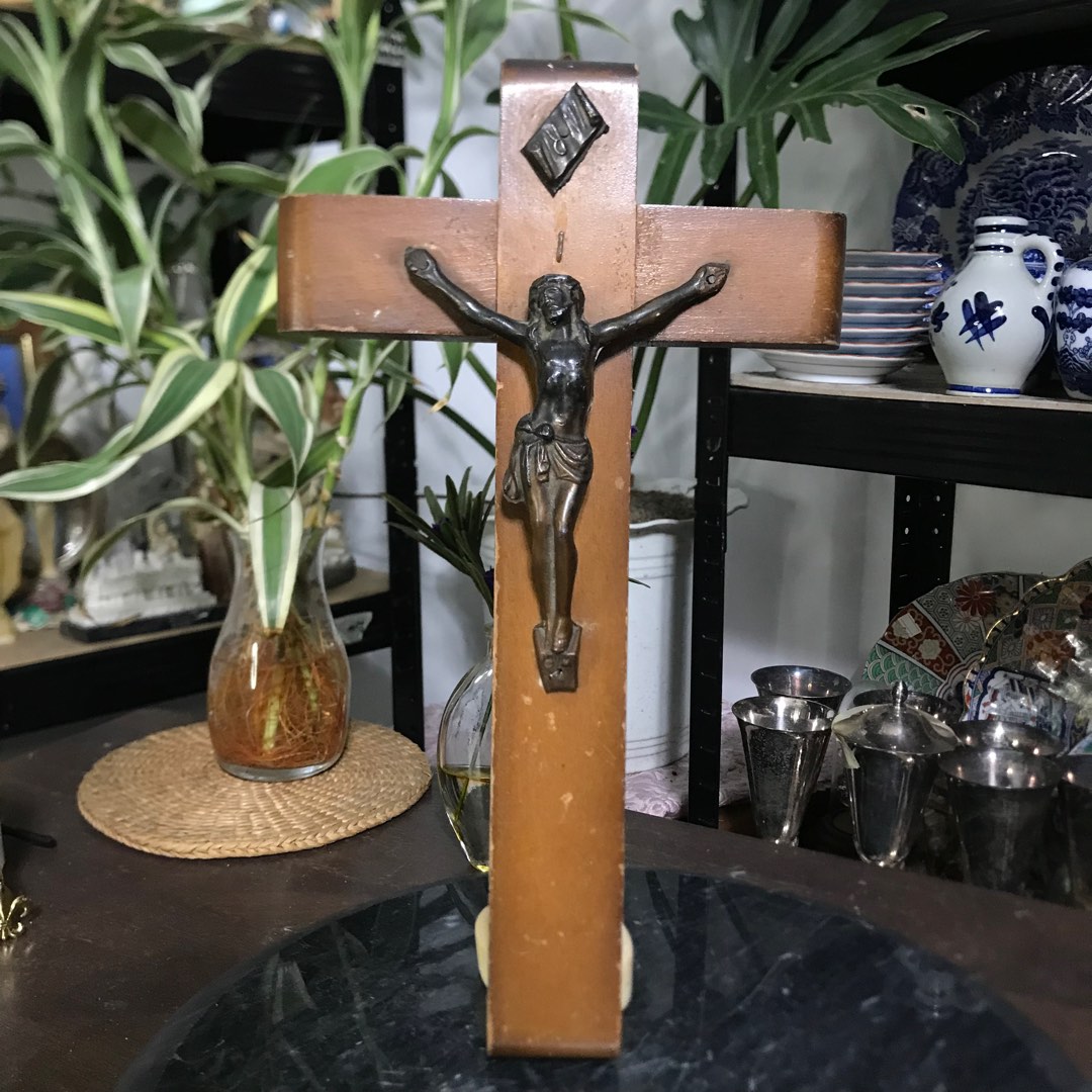 Vintage Crucifix, Hobbies & Toys, Memorabilia & Collectibles, Religious ...
