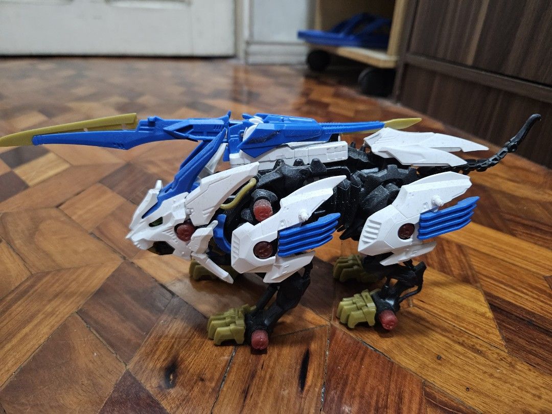 Zoids light liger and dimepulsar, Hobbies & Toys, Toys & Games on Carousell