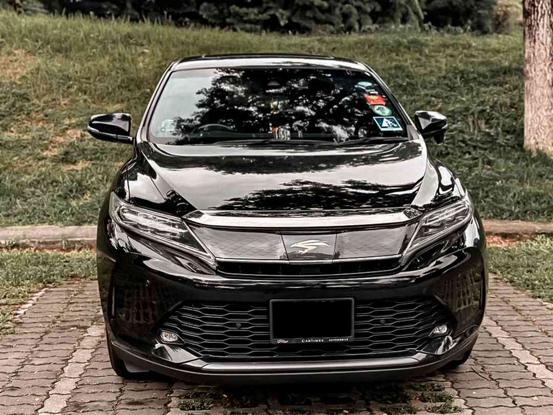 Toyota Harrier Premium 2.0 Auto, Cars, Used Cars on Carousell