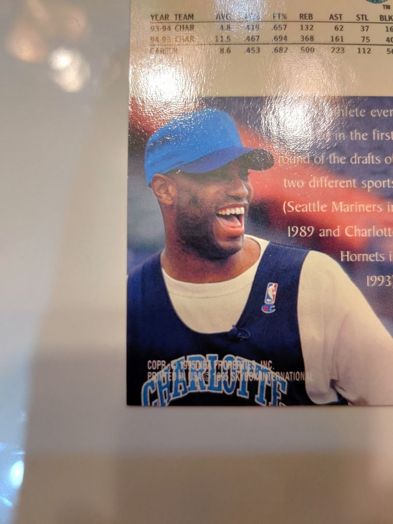 1995 SkyBox Scott Burrell, Hobbies & Toys, Memorabilia & Collectibles ...