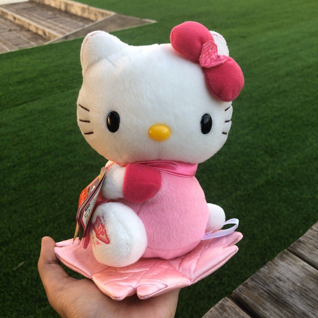 2006 Hello Kitty + Dr. Copa Fu-sui Plush, Hobbies & Toys, Toys & Games ...