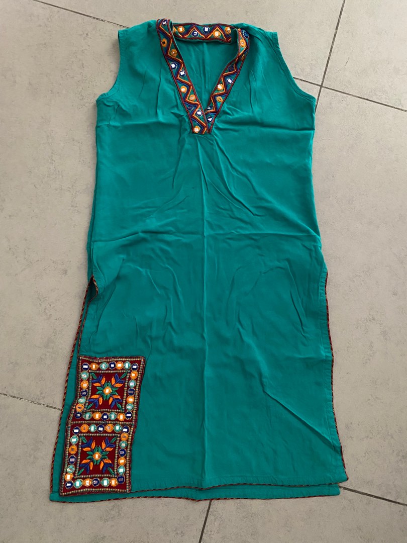 Aarong Kids Dress for UN Day, Babies & Kids, Babies & Kids Fashion on ...