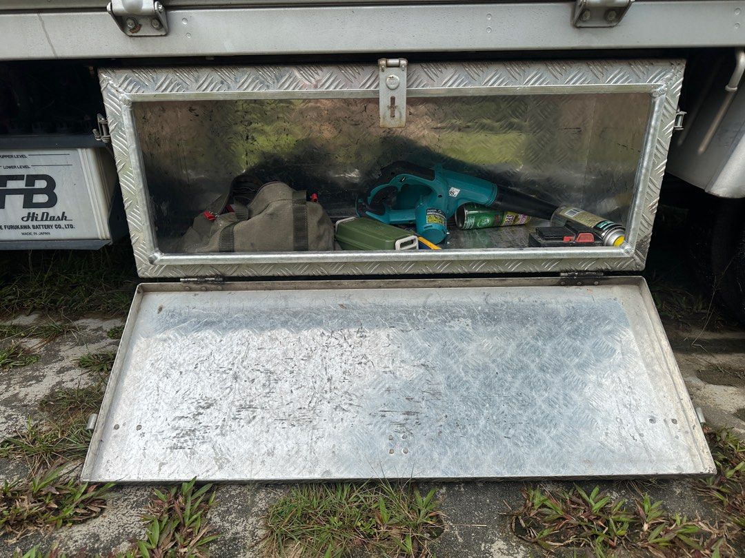 Aluminum toolbox for Toyota Dyna, Car Accessories, Accessories on Carousell