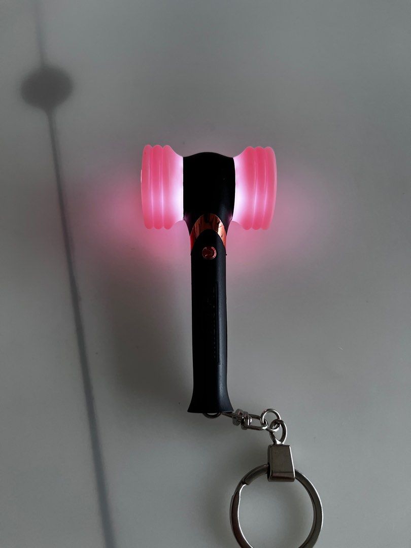 Black Pink light stick, Hobbies & Toys, Memorabilia & Collectibles, K ...