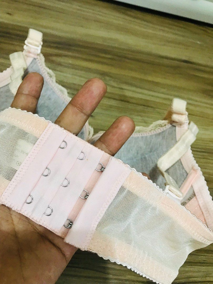 Bra 32A, Women's Fashion, Undergarments & Loungewear on Carousell