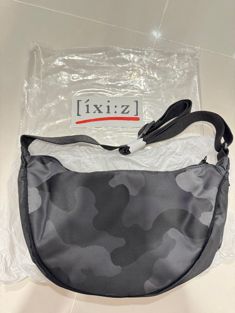 Brand new Ixiz messenger bag, Men's Fashion, Bags, Sling Bags on Carousell
