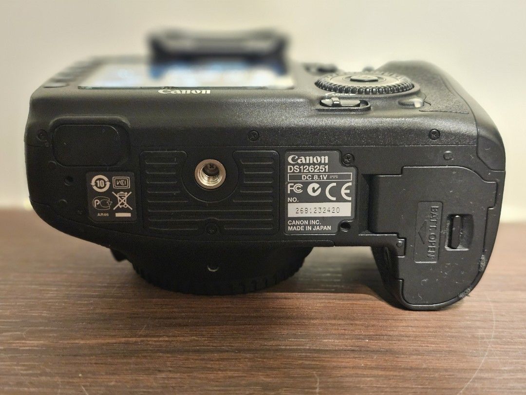 Canon EOS 7D Mark I (Low Shutter Count), Photography, Cameras on Carousell