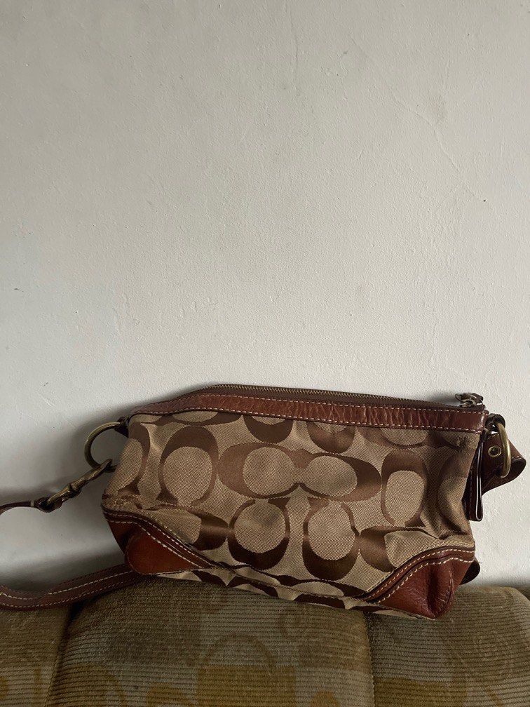 Coach Sling Bag, Women's Fashion, Bags & Wallets, Cross-body Bags on ...