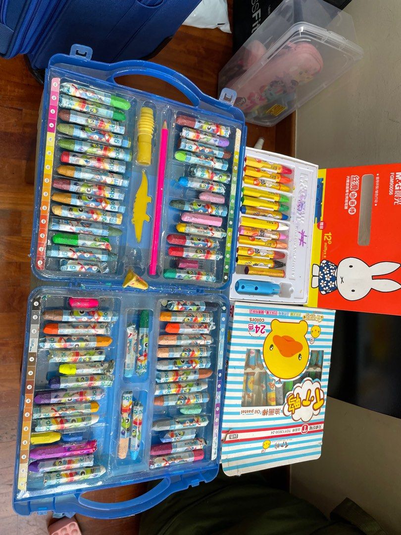 Color and stationery, Hobbies & Toys, Stationery & Craft, Art & Prints on Carousell