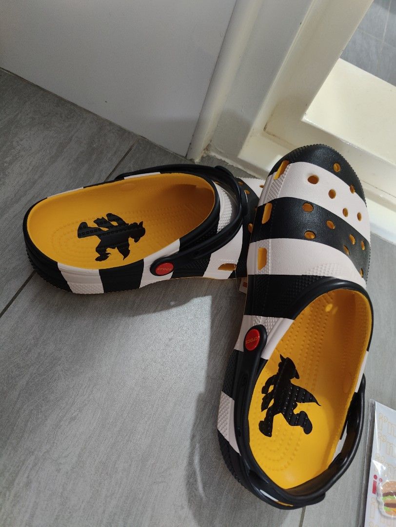Crocs X McDonald's Hamburglar Black White Edition Classic Clog Jibbitz ...