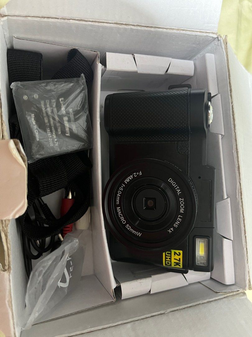 Digital/Vlogging camera, Photography, Cameras on Carousell