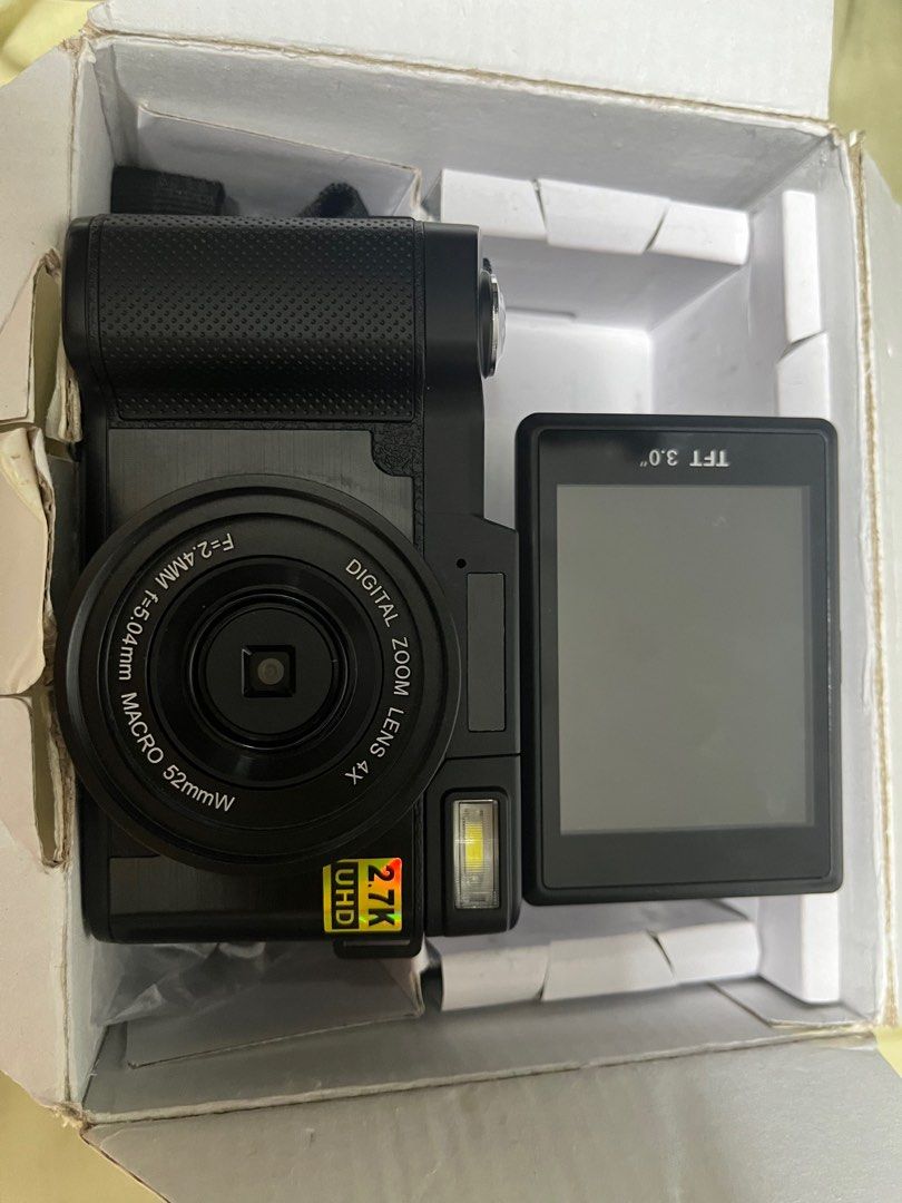 Digital/Vlogging camera, Photography, Cameras on Carousell