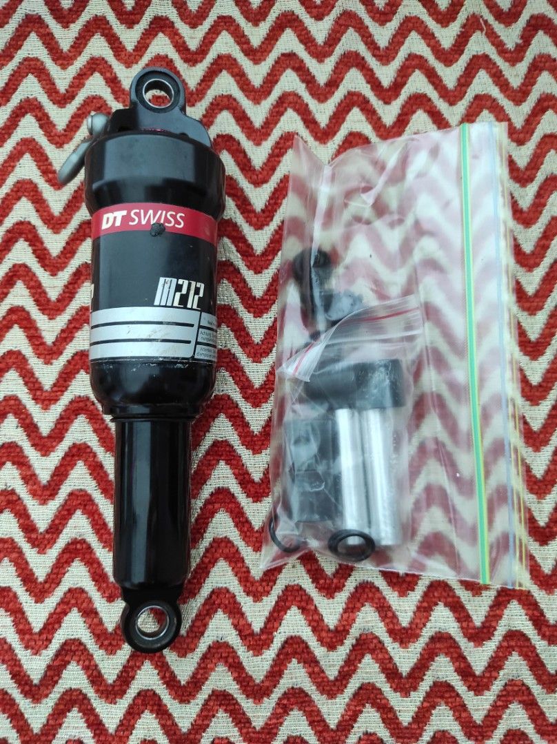 DT SWISS Rear Shock M212, Sports Equipment, Bicycles & Parts, Parts ...